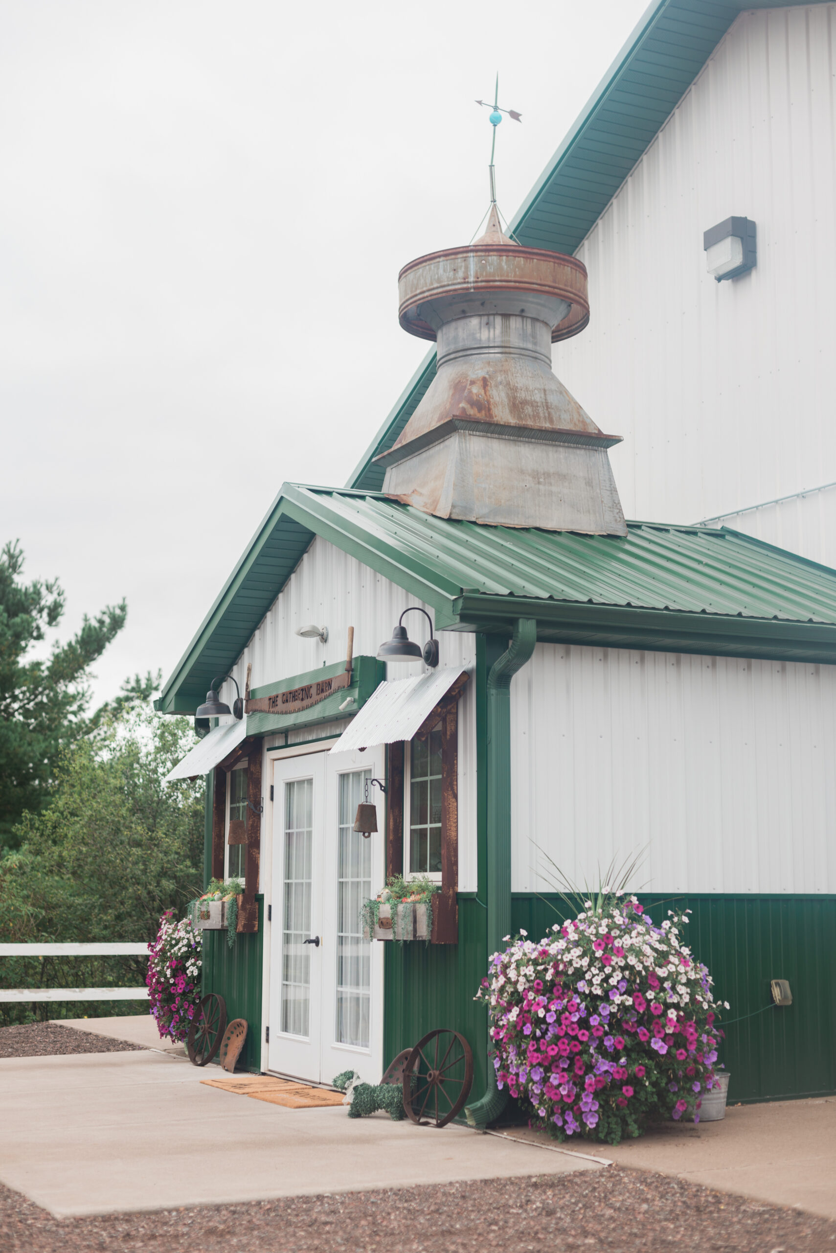 Weddings - The Gathering Barn